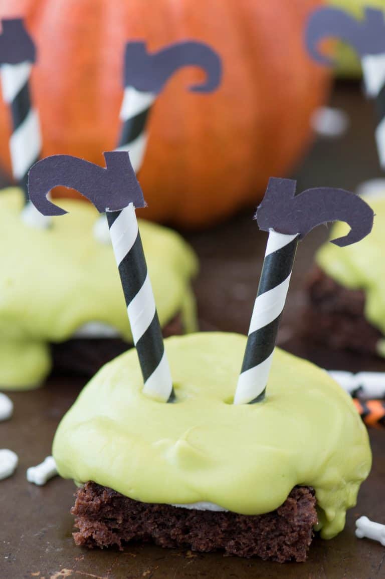Melted Witch Brownies - easy Halloween brownies!