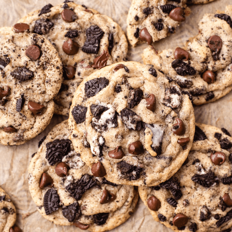Oreo Cookies Recipe - the best cookies and cream cookies!
