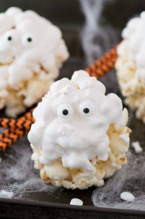 Ghost Popcorn Balls - easy halloween popcorn balls!
