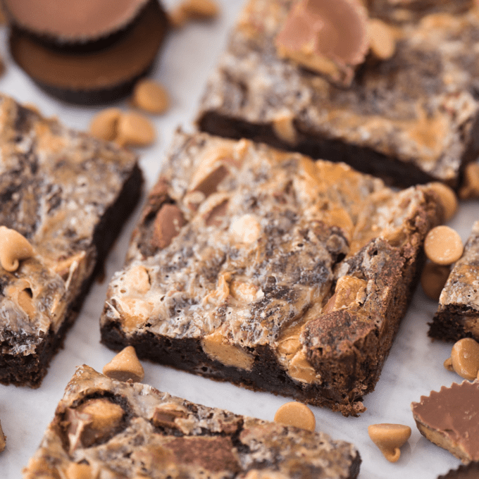Reese's Bars - a delicious reese's brownie!
