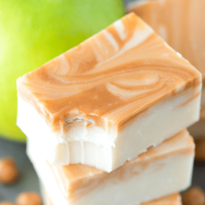 Caramel Apple Fudge - easy fudge for the fall!