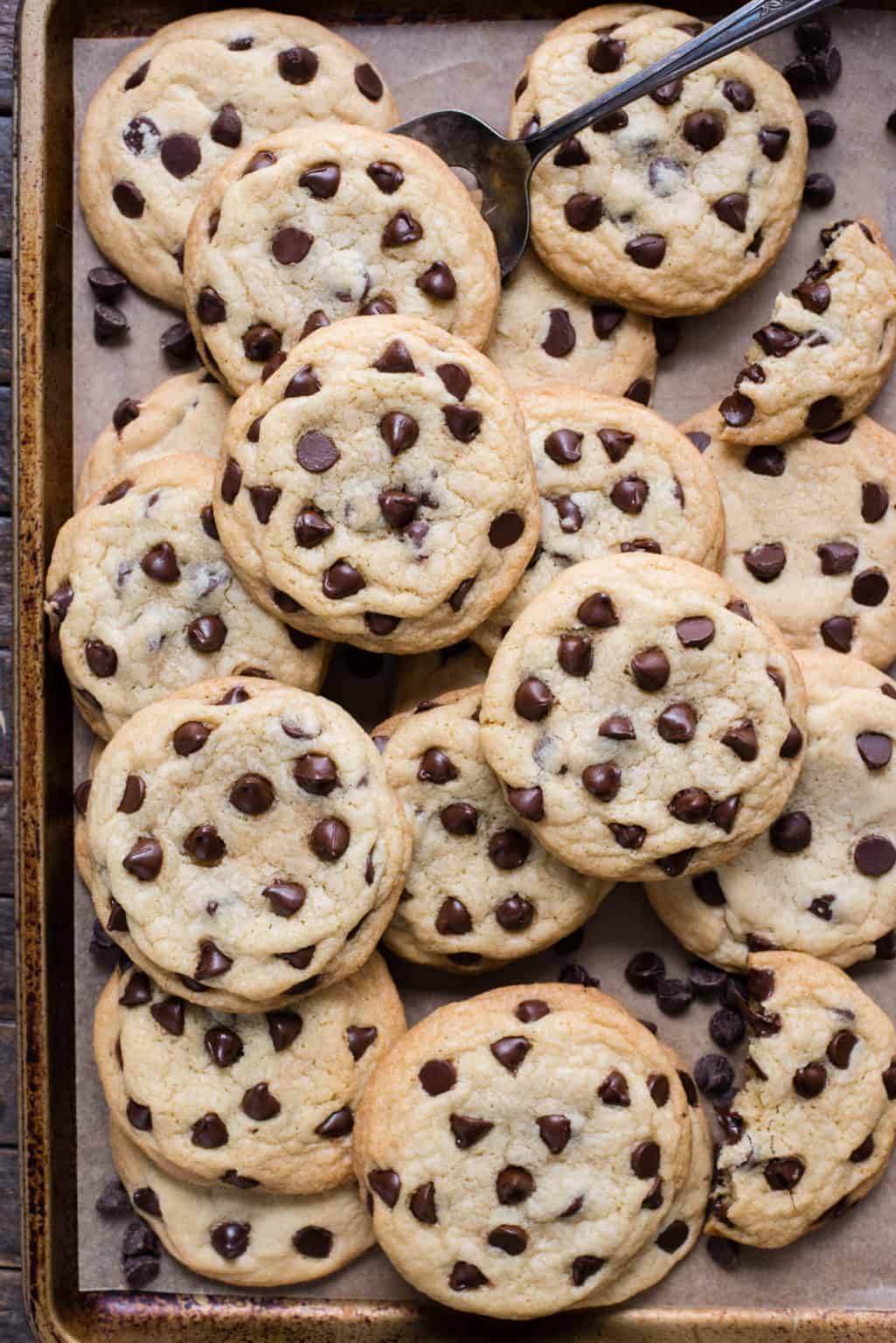 Chocolate Chip Cookies - easy and no chill chocolate chip cookie recipe!