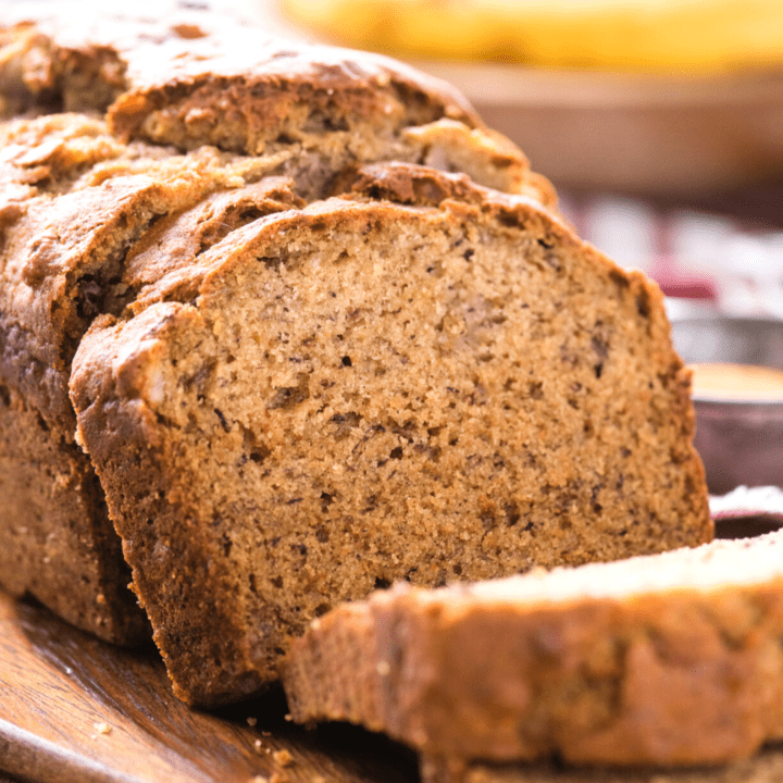 One Bowl Banana Bread - moist banana bread recipe, 10 ingredients!