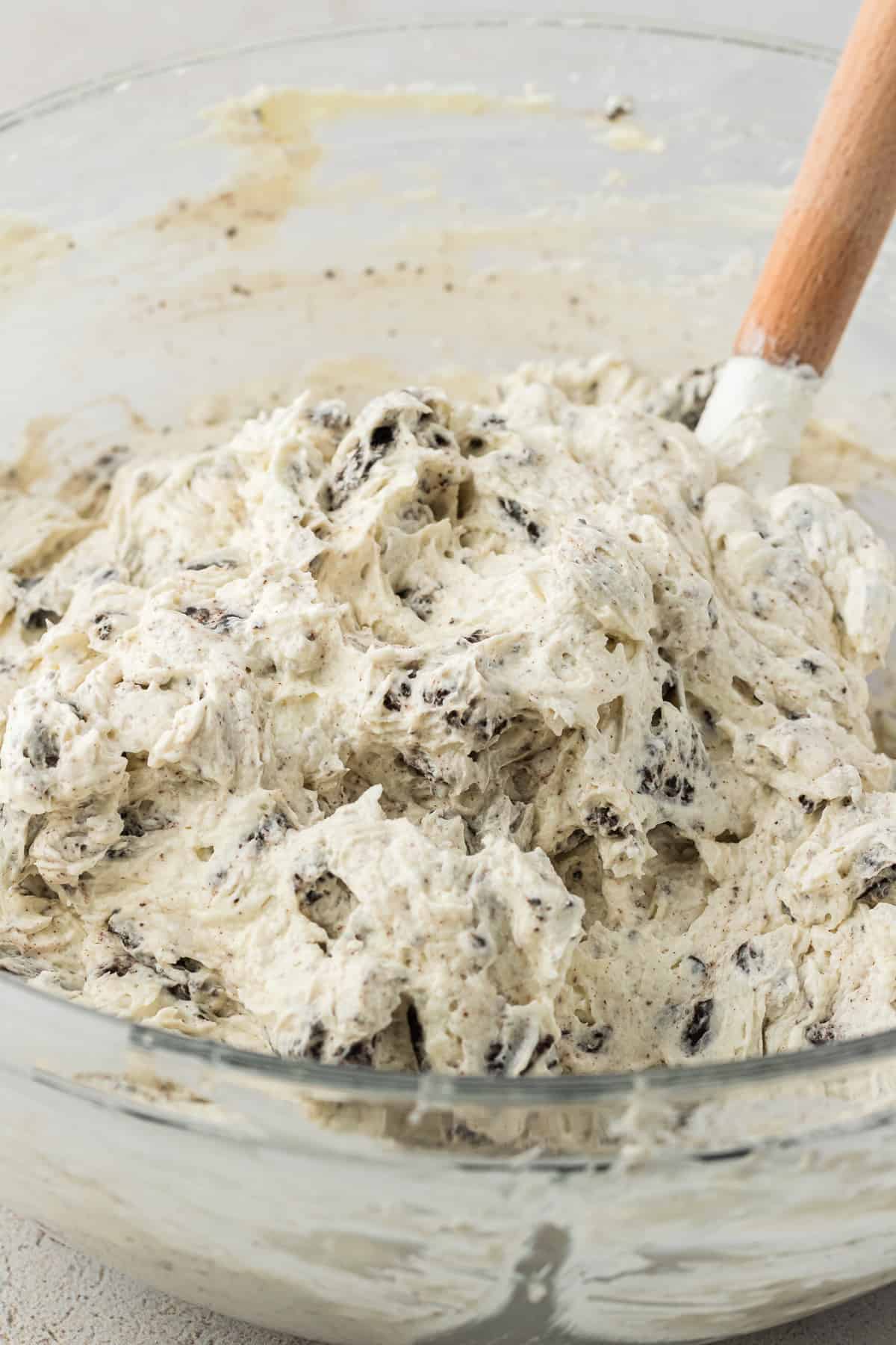 Easy No Bake Oreo Pie