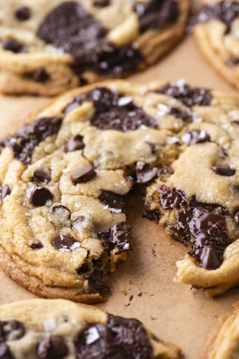 Bakery Style Chocolate Chip Cookies – Thick & Chewy