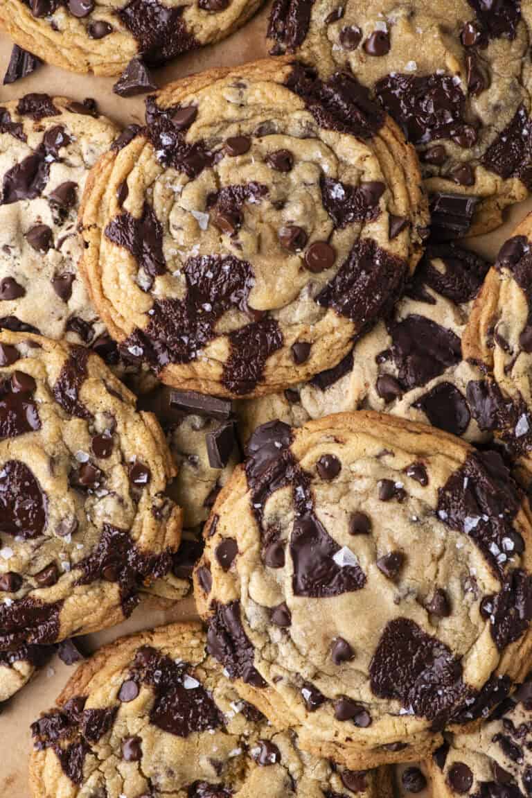 Bakery Style Chocolate Chip Cookies – Thick & Chewy